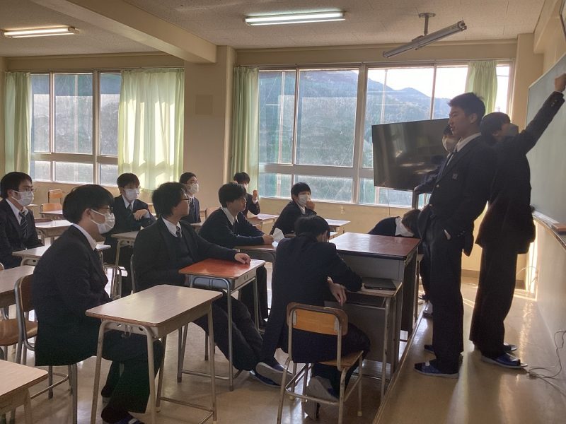 高等部4年 LHR 「クラスマッチのチーム決め」 | 尚学館中学校・高等部